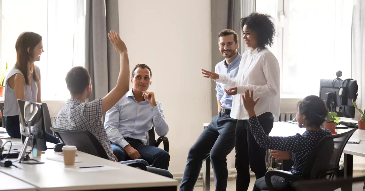 91 of the Best This or That Questions for Work in 2023