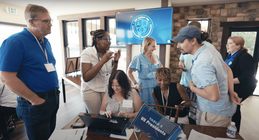 5 Free Team Building Powerpoint Presentation Ideas